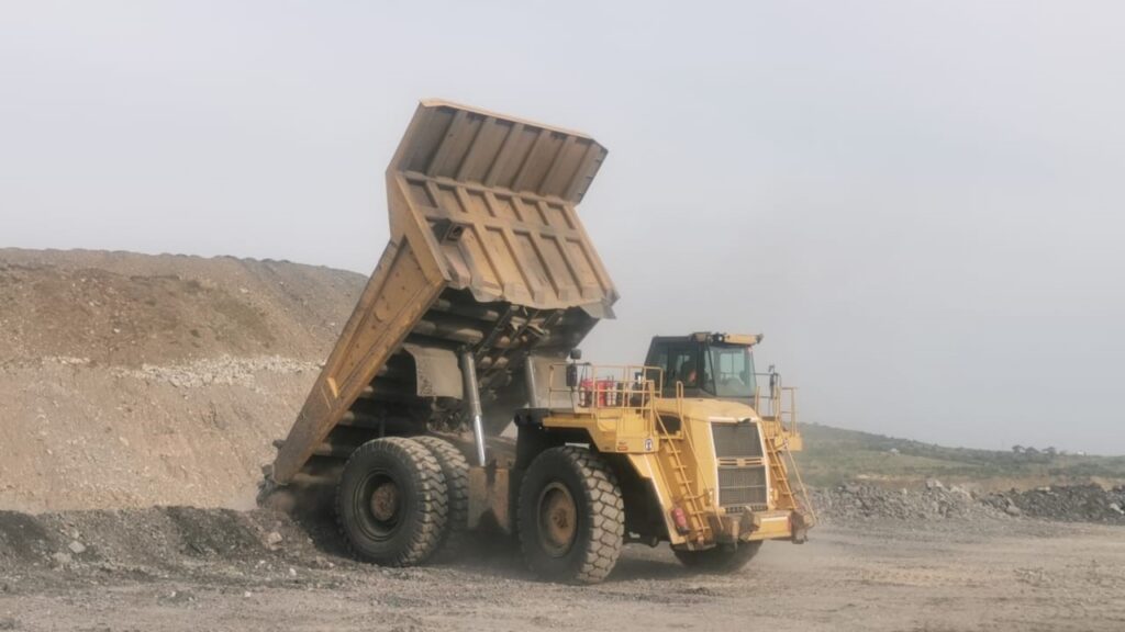 Volvo R100E rigid hauler offers low TCO for South African mining ...