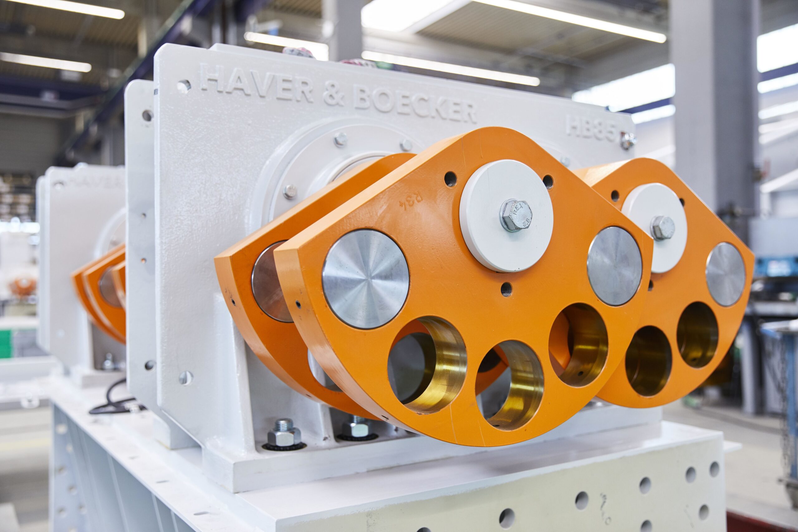 Haver & Boecker Niagara to Showcase Full-Size Niagara F-Class Vibrating ...