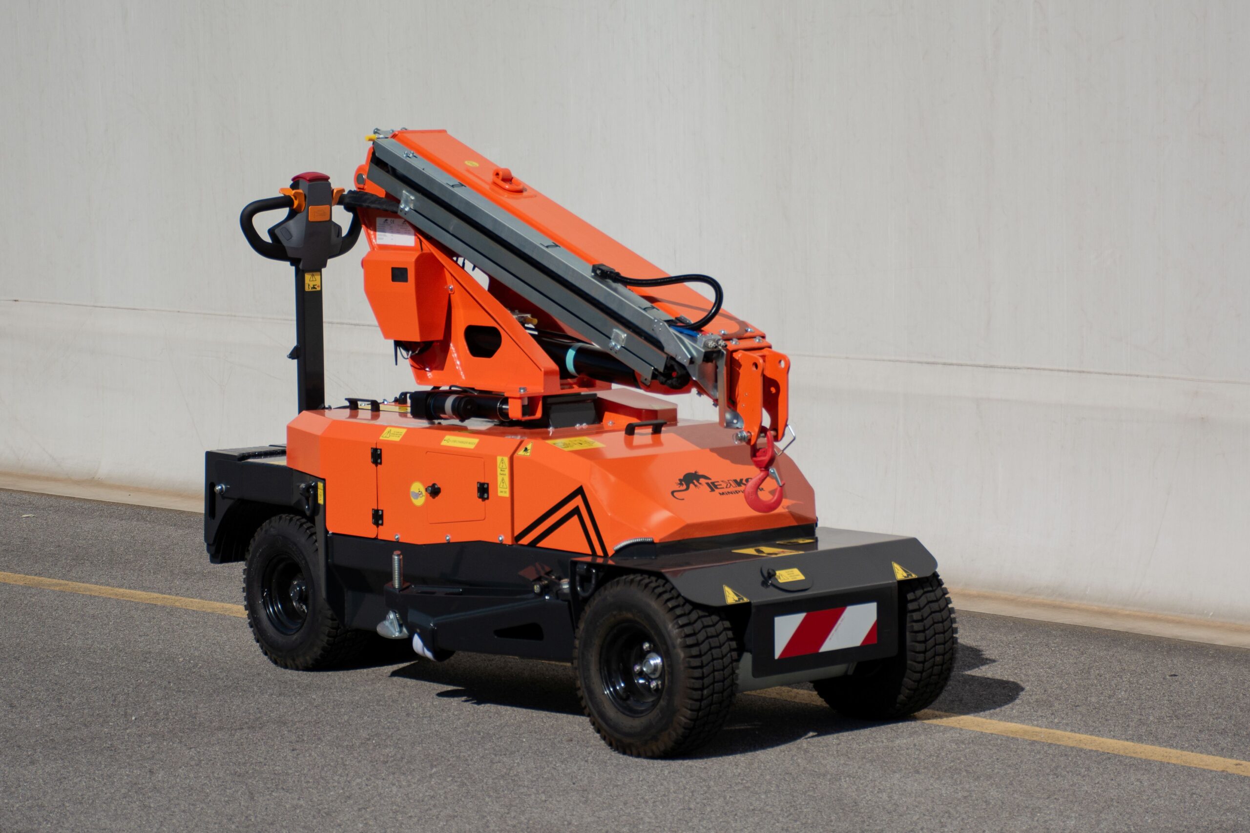 Compact, powerful, and green - meet the Jekko MPK10 from SkyJacks ...