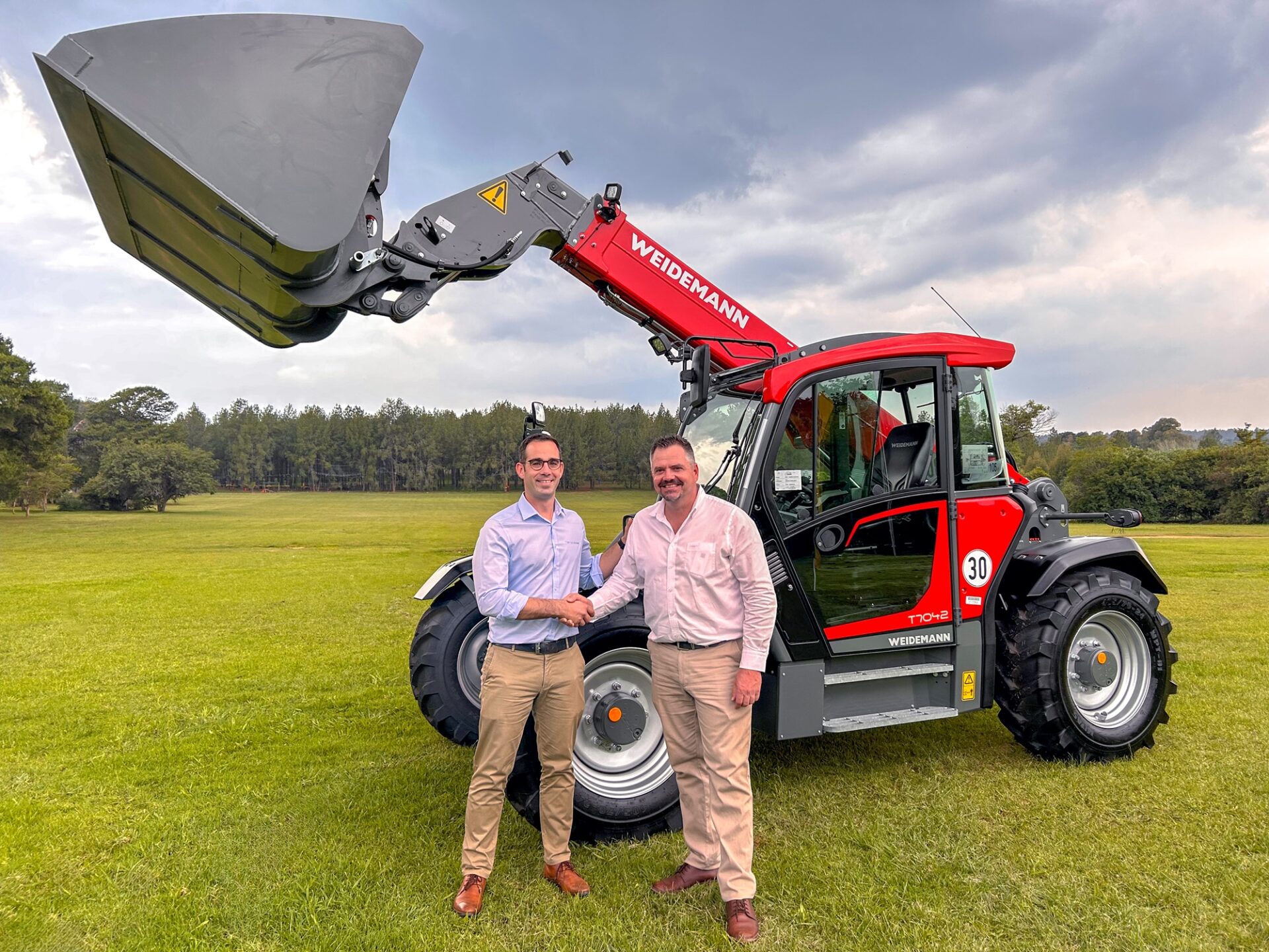 Wacker Neuson brings Weidemann to Africa with the debut of the T7042 Telehandler - Africa-Middle ...